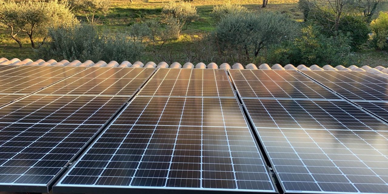 Tout nos guides sur les panneaux solaires avec Kauff Energy